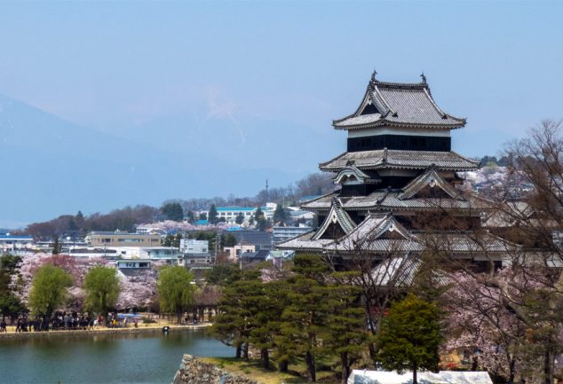 The Remaining 12 Original Japanese Castle Keeps » Zooming Japan